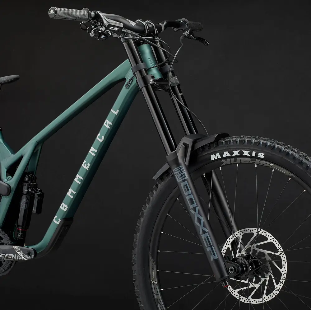 2024 Commençal SUPREME DH V5 RIDE NEW ROCKSHOX – Specs, Comparisons ...