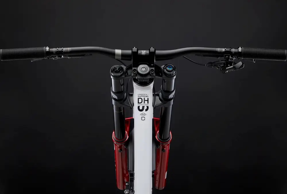 2024 Commençal SUPREME DH V5 ROCKSHOX – Specs, Comparisons, Reviews ...