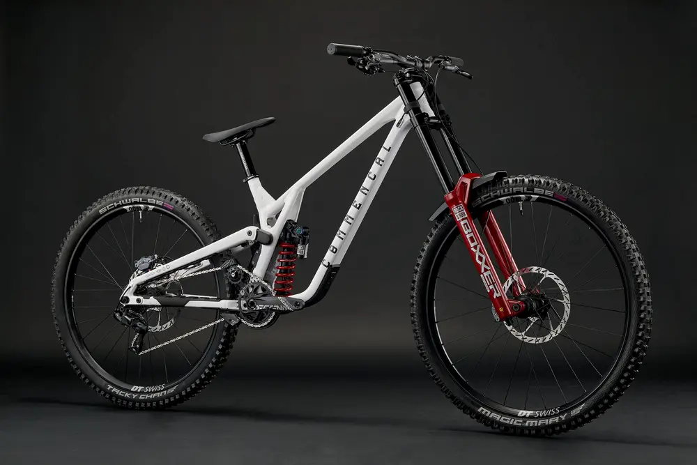 2024 Commençal SUPREME DH V5 ROCKSHOX – Specs, Comparisons, Reviews ...