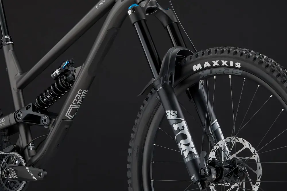 2025 Commençal CLASH RIDE FOX – Specs, Comparisons, Reviews – 99 Spokes