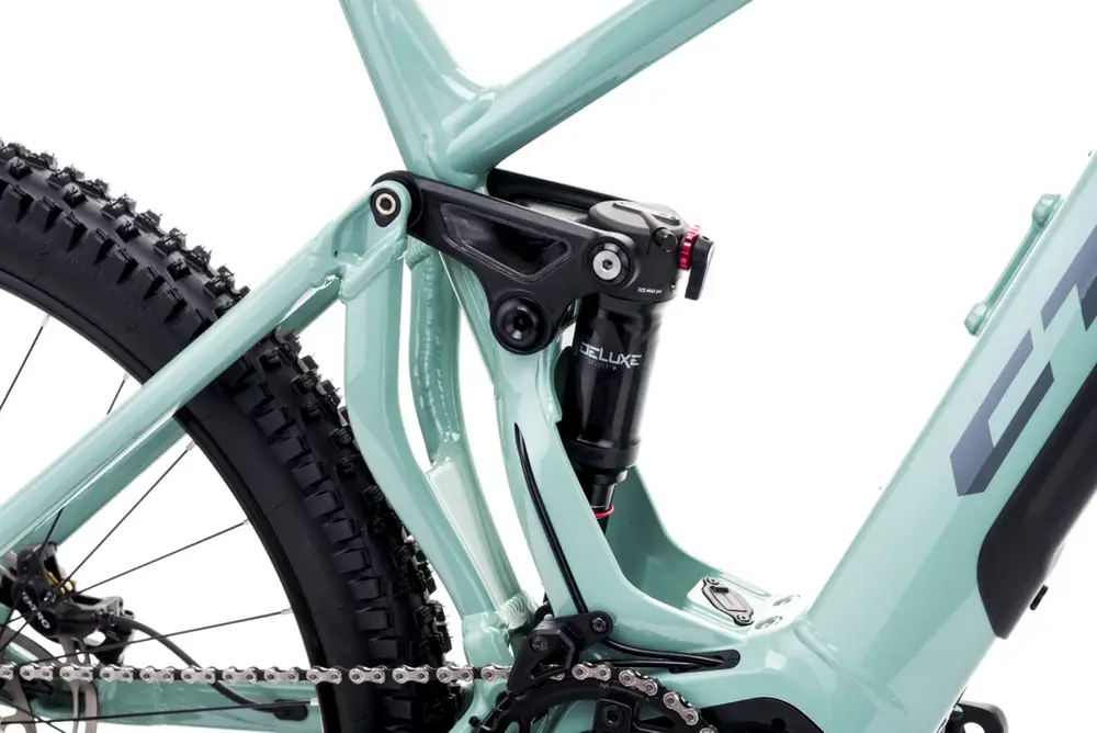 2022 CTM SWITCH COMP – Specs, Comparisons, Reviews – 99 Spokes