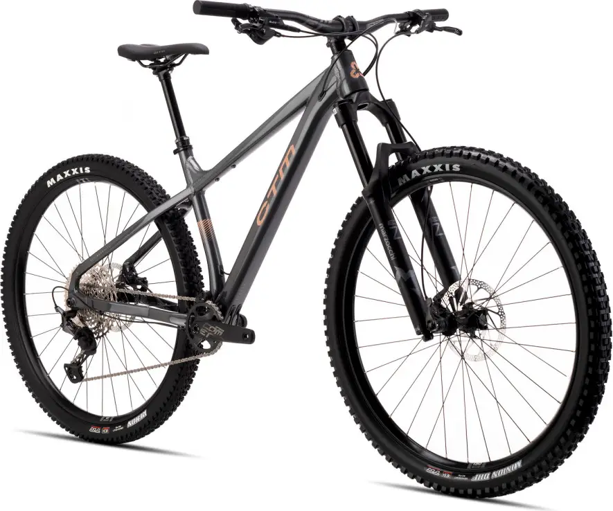 2026 CTM ZEPHYR Limited – Specs, Comparisons, Reviews – 99 Spokes