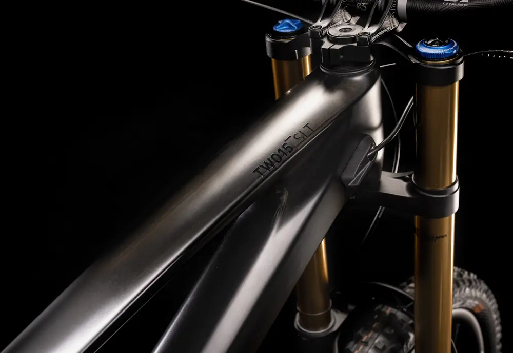 2023 CUBE TWO15 HPC SLT – Specs, Comparisons, Reviews – 99 Spokes