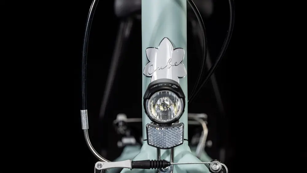 2025 CUBE ella 200 – Specs, Comparisons, Reviews – 99 Spokes