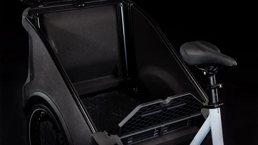 2027 CUBE TRIKE FAMILY HYBRID, 750 – Specs, Comparisons, Reviews – 99 ...