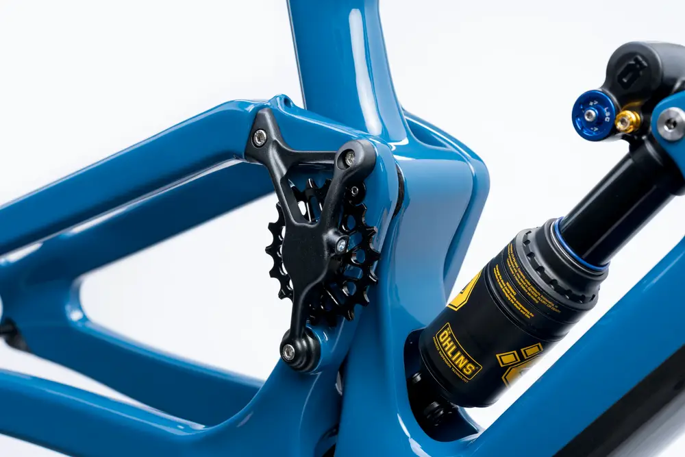 2023 Deviate Highlander II Frame Model + Free Öhlins TTX Air 2 – Specs ...