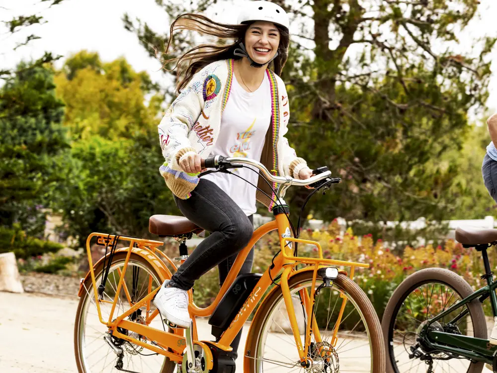 2024 Electra Townie Commute Go! 5i EQ Step-Thru – Specs, Comparisons ...