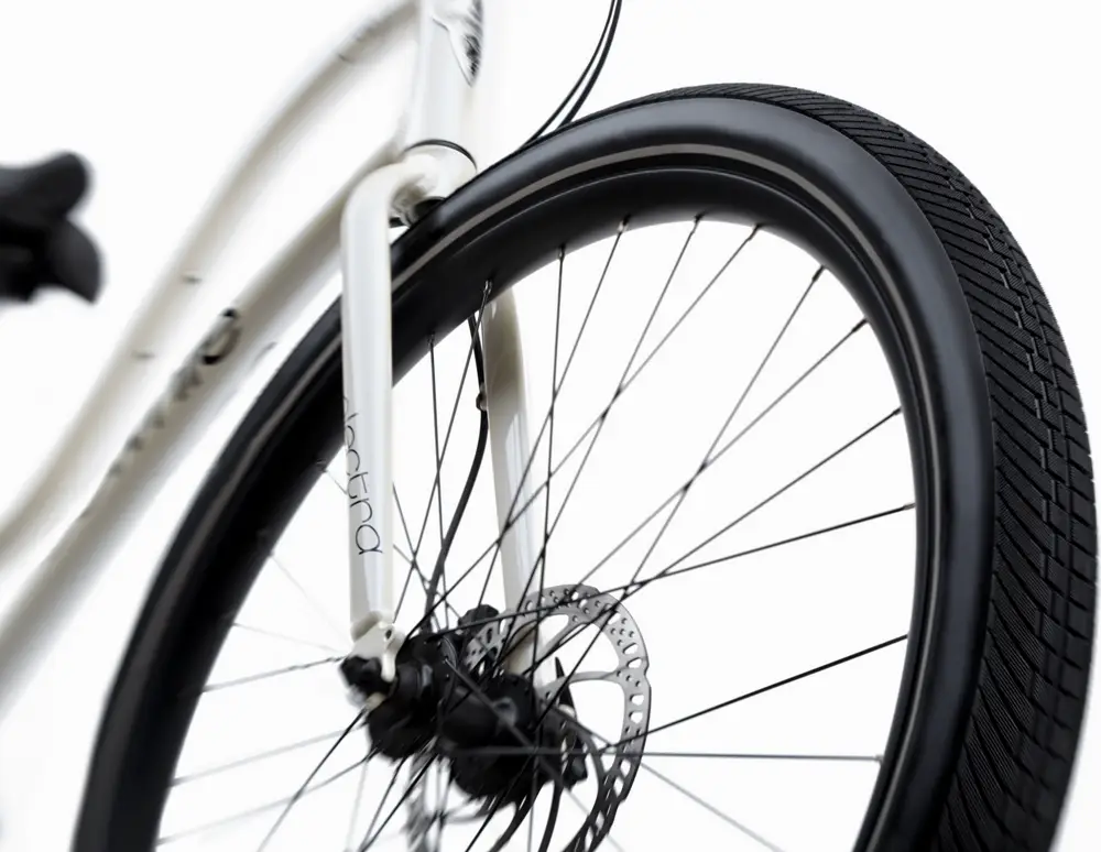 2024 Electra Townie Path 9D Step-Thru – Specs, Comparisons, Reviews ...