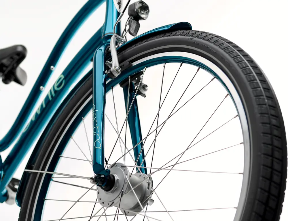 2025 Electra Townie 7D EQ Step-Thru – Specs, Comparisons, Reviews – 99 ...