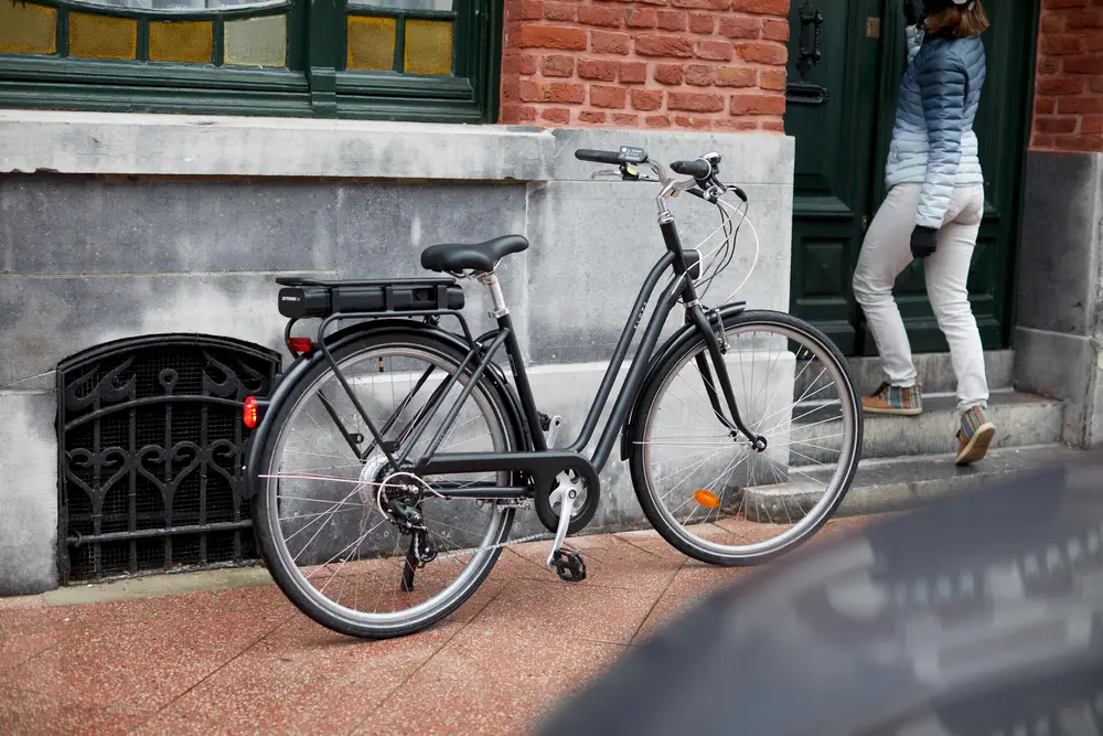 2023 ELOPS Fully-equipped, v-brake, low frame electric city bike ...