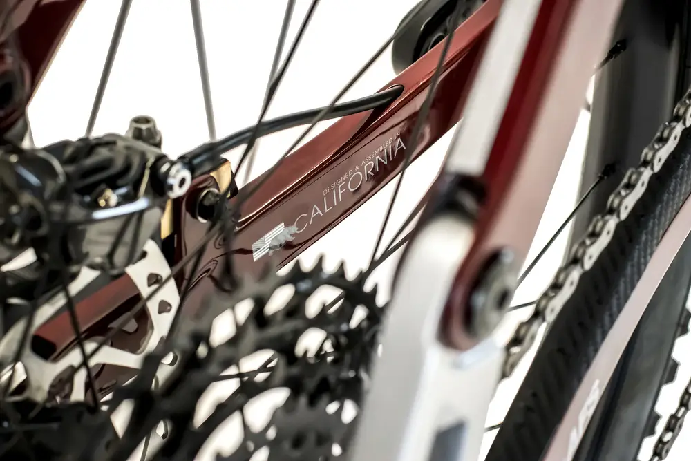 2022 Eminent Onset ST Advanced 29 – Specs, Comparisons, Reviews – 99 Spokes