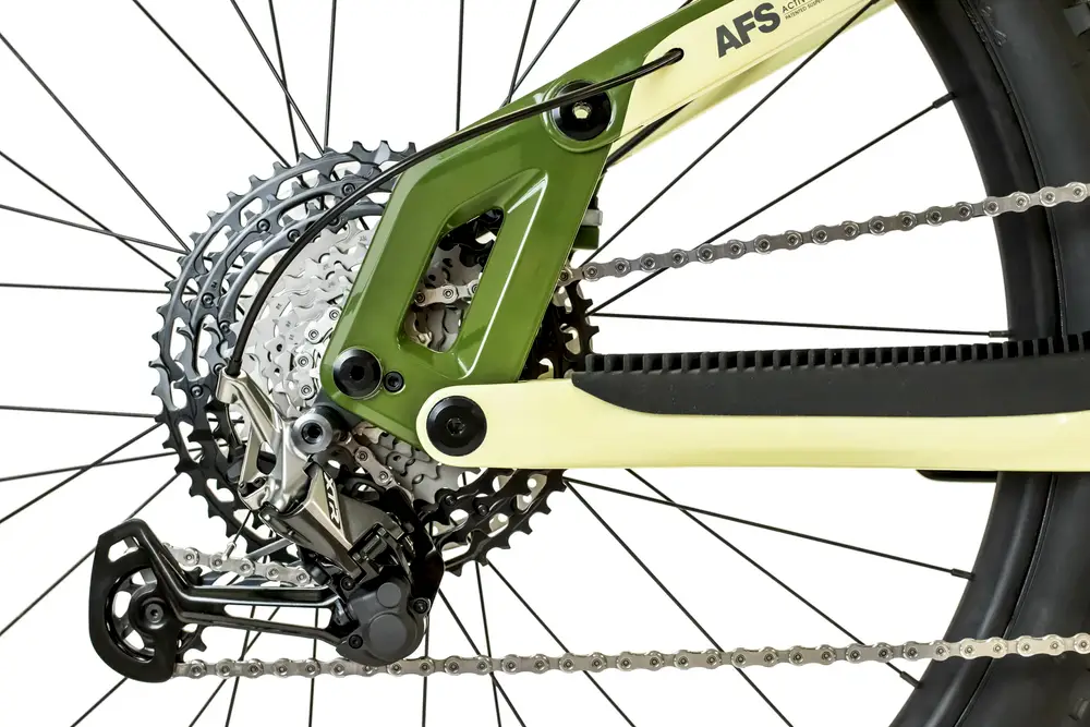 2023 Eminent Drive MT Comp – Specs, Comparisons, Reviews – 99 Spokes