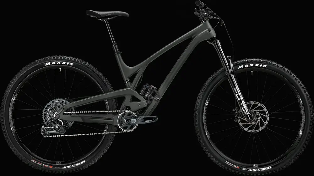2023 Evil Offering V2 SRAM X01 AXS EAGLE I9 Hydra – Specs, Comparisons ...