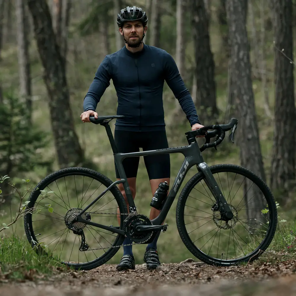 2024 Fuji Jari Carbon 1.1 – Specs, Comparisons, Reviews – 99 Spokes