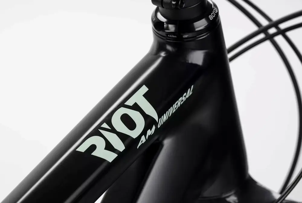 2023 Ghost Riot AM Universal – Specs, Comparisons, Reviews – 99 Spokes