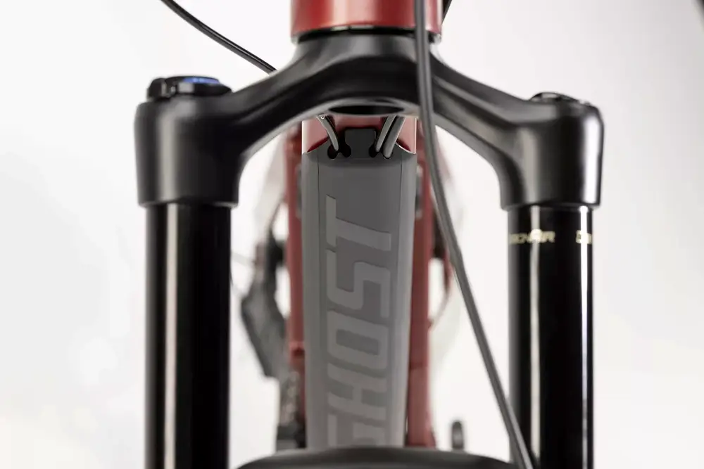 2023 Ghost Riot EN Essential – Specs, Comparisons, Reviews – 99 Spokes