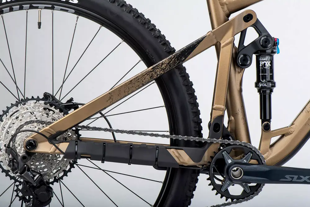 2023 Ghost Riot Trail AL Essential – Specs, Comparisons, Reviews – 99 ...