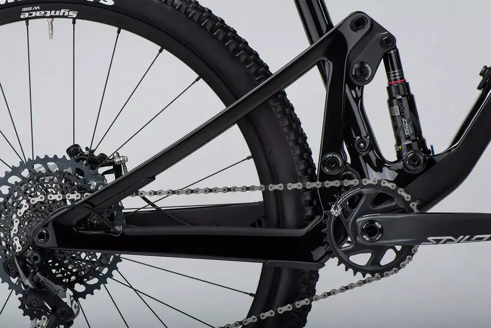 2024 Ghost Lector FS SF Advanced LC – Specs, Comparisons, Reviews – 99 ...