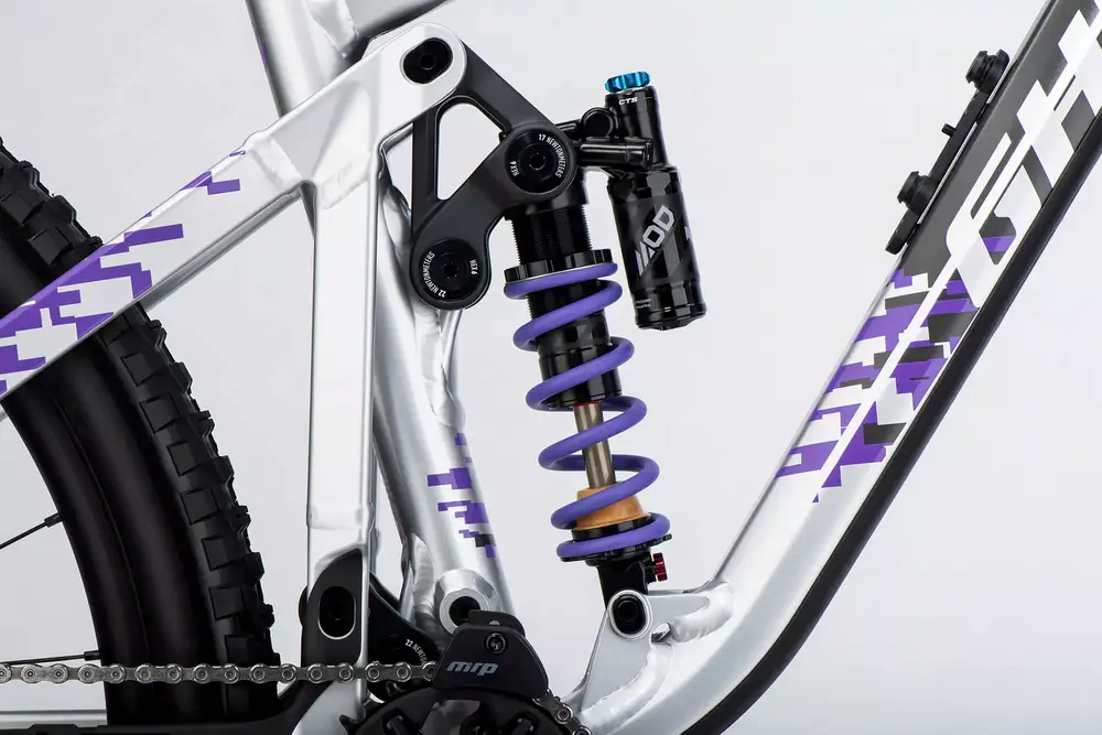 2024 Ghost Riot AM AL Full Party – Specs, Comparisons, Reviews – 99 Spokes