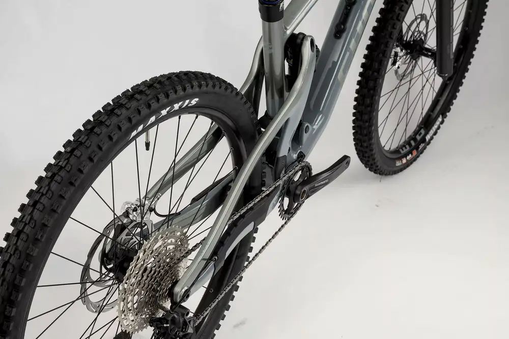 2024 Ghost Riot AM Pro – Specs, Comparisons, Reviews – 99 Spokes