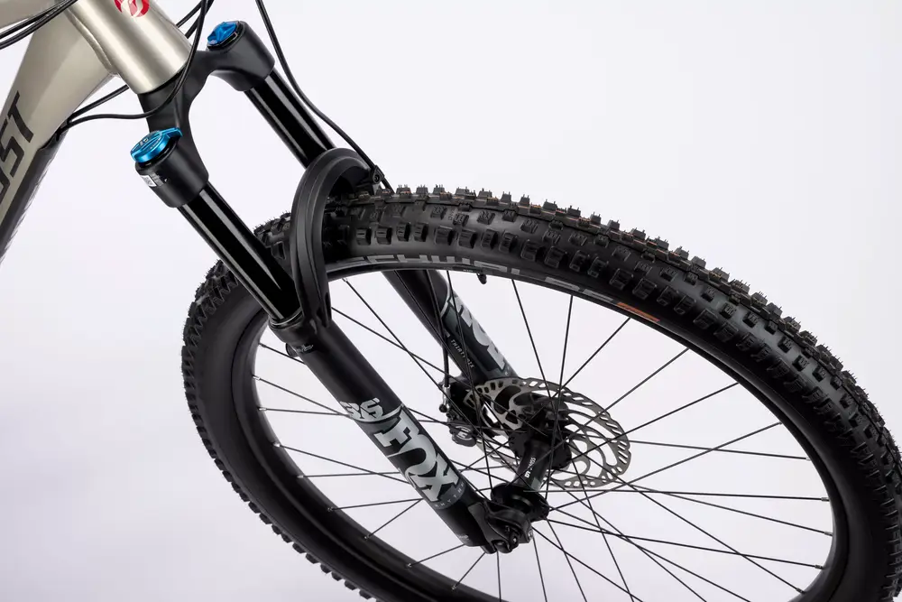 2025 Ghost RIOT TRAIL UNIVERSAL – Specs, Comparisons, Reviews – 99 Spokes