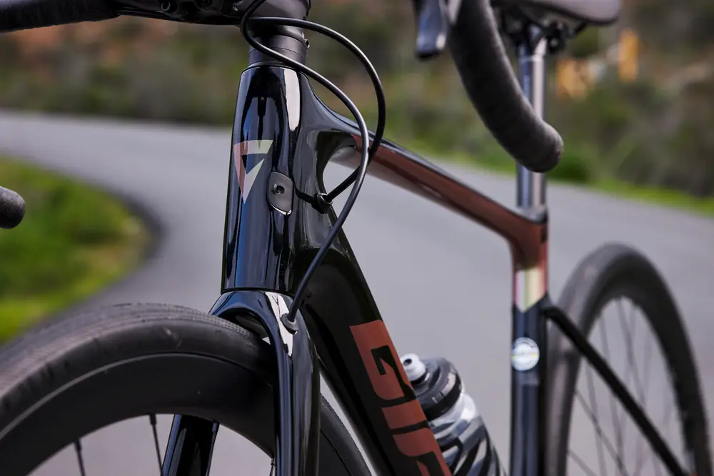 2023 Giant Defy Advanced Pro 2 Di2 – Specs, Comparisons, Reviews – 99 ...