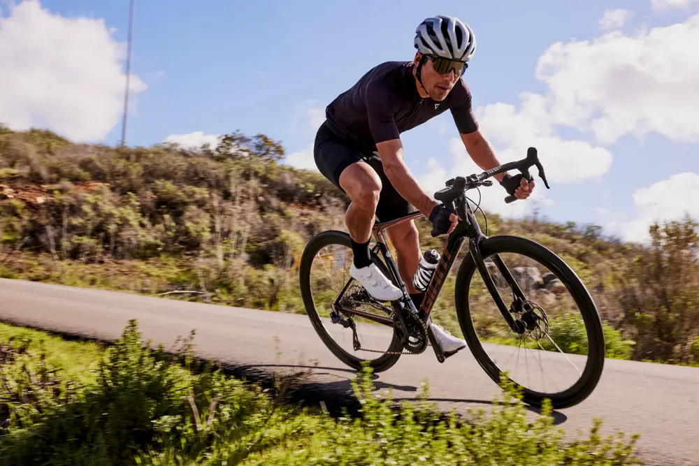 2023 Giant Defy Advanced Pro 2 Di2 – Specs, Comparisons, Reviews – 99 ...