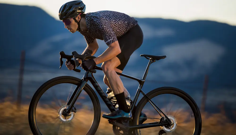 2024 Giant Defy Advanced Pro 0 – Specs, Comparisons, Reviews – 99 Spokes