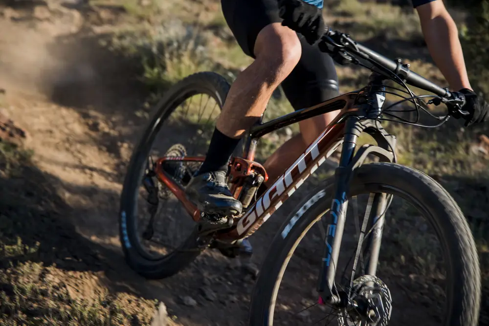 2025 Giant Anthem Advanced 29 4 – Specs, Comparisons, Reviews – 99 Spokes