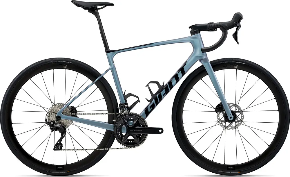 2025 Giant Defy Advanced Pro 2 – Specs, Comparisons, Reviews – 99 Spokes
