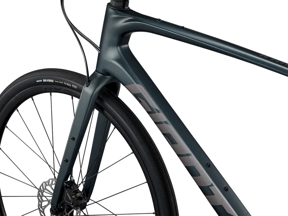 2025 Giant FastRoad AR Advanced 1 – Specs, Comparisons, Reviews – 99 Spokes