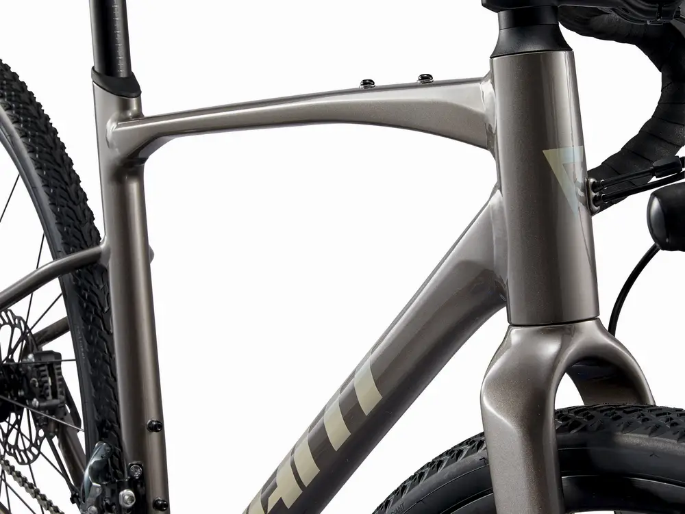 2025 Giant Revolt 1 – Specs, Comparisons, Reviews – 99 Spokes