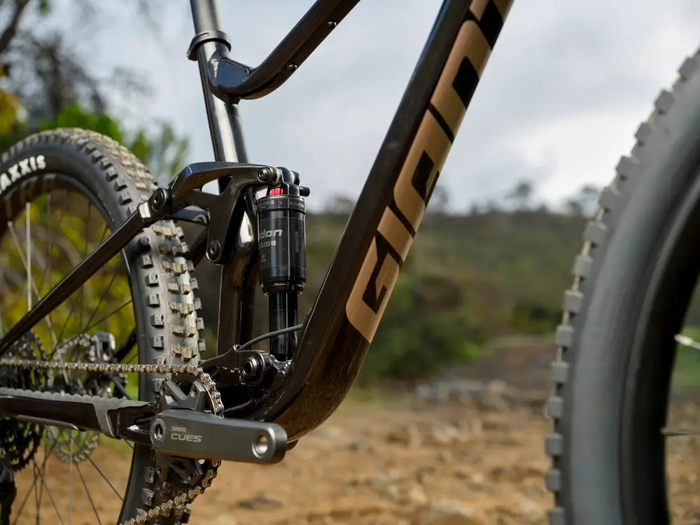 2025 Giant Stance – Specs, Comparisons, Reviews – 99 Spokes