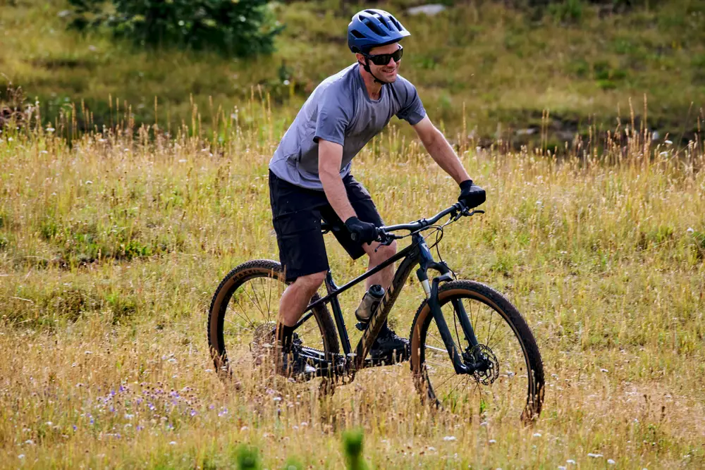 2025 Giant Talon 0 – Specs, Comparisons, Reviews – 99 Spokes