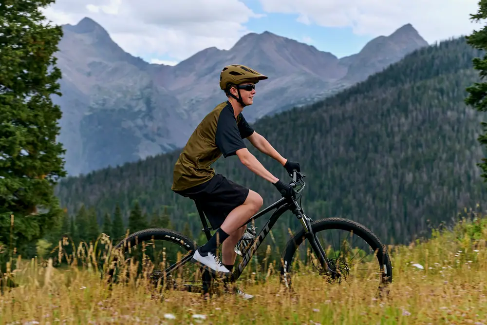 2025 Giant Talon 3 – Specs, Comparisons, Reviews – 99 Spokes