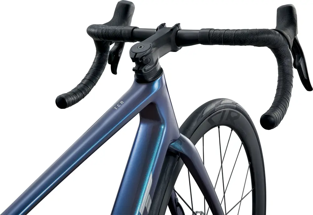 2025 Giant TCR Advanced Pro 0 AXS – Specs, Comparisons, Reviews – 99 Spokes