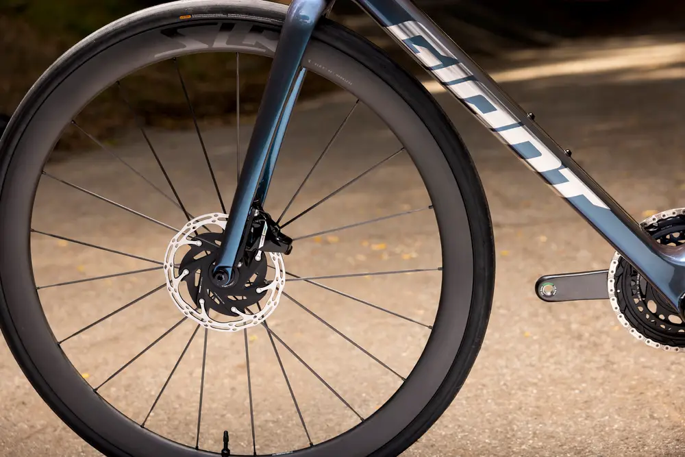 2025 Giant TCR Advanced Pro 0 AXS – Specs, Comparisons, Reviews – 99 Spokes