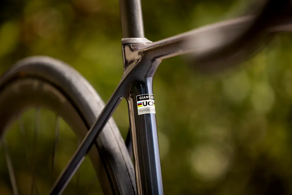 2025 Giant TCR Advanced Pro 0 AXS – Specs, Comparisons, Reviews – 99 Spokes