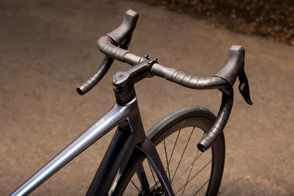 2025 Giant TCR Advanced Pro 0 AXS – Specs, Comparisons, Reviews – 99 Spokes