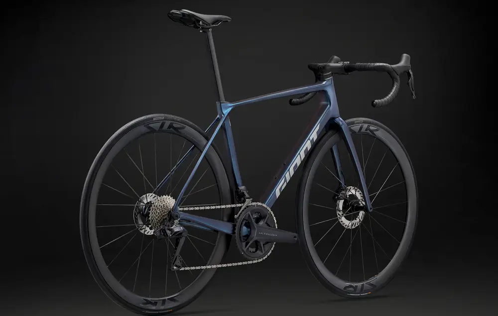 2025 Giant TCR Advanced Pro 0 KOM – Specs, Comparisons, Reviews – 99 Spokes
