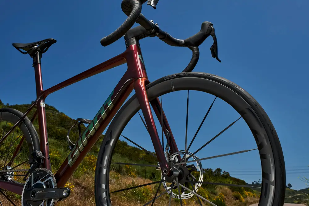 2025 Giant TCR Advanced SL 0 Red – Specs, Comparisons, Reviews – 99 Spokes