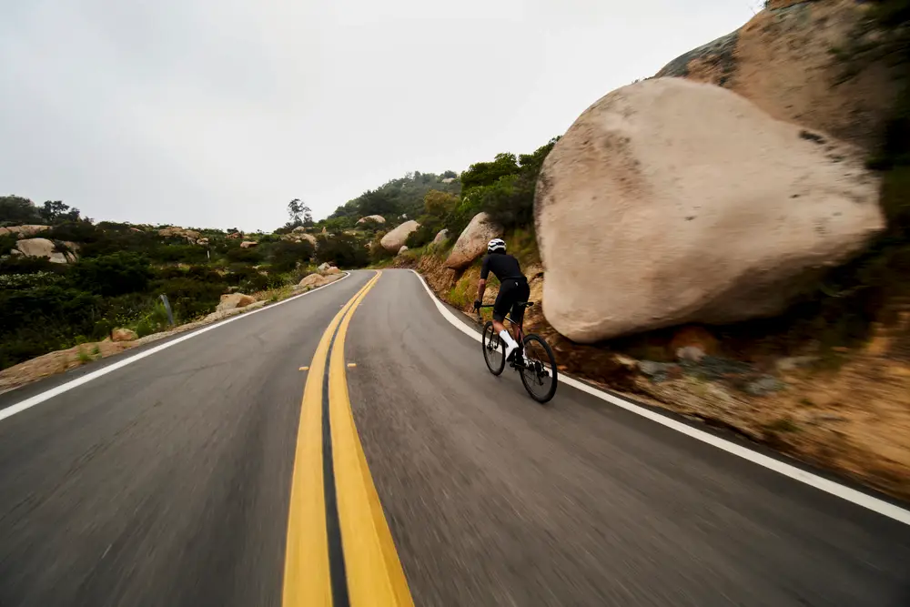 2025 Giant TCR Advanced SL 0 Red – Specs, Comparisons, Reviews – 99 Spokes