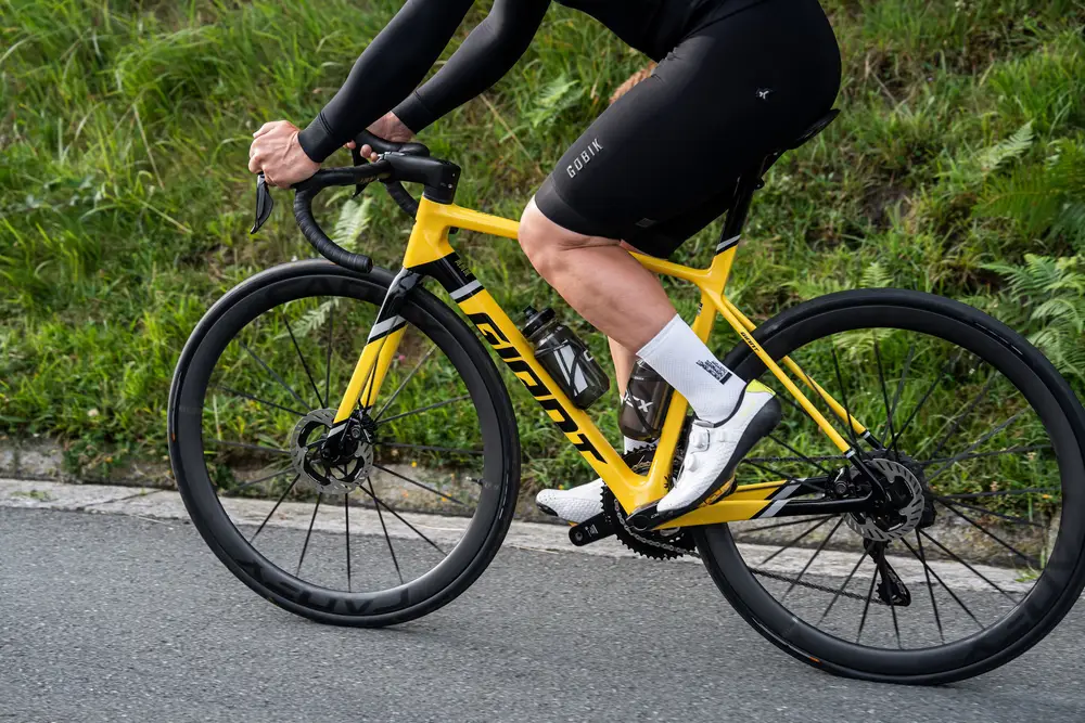 2025 Giant TCR Advanced SL Legends Edition Frameset – Specs, Comparisons, Reviews – 99 Spokes