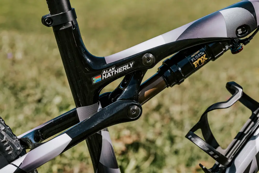 2026 Giant Anthem Advanced SL SE World Champion Frameset – Specs ...