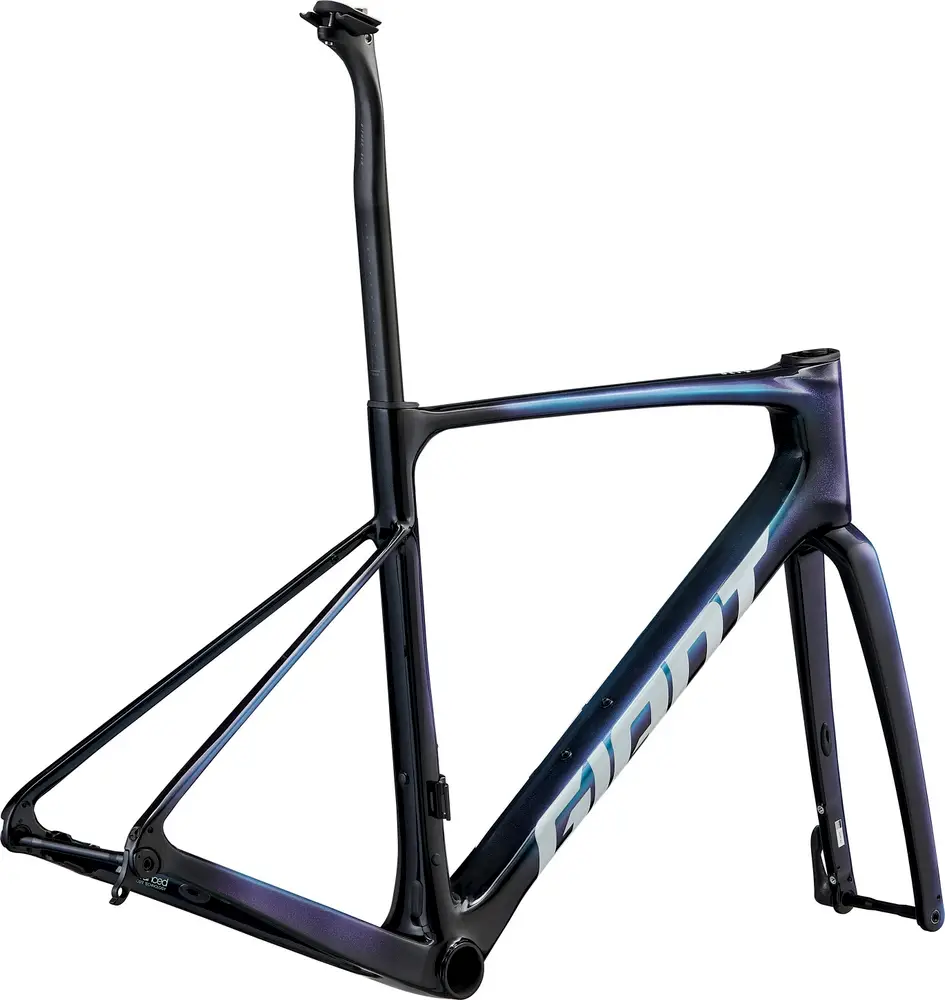 2026 Giant Defy Advanced Pro Frameset – Specs, Comparisons, Reviews ...