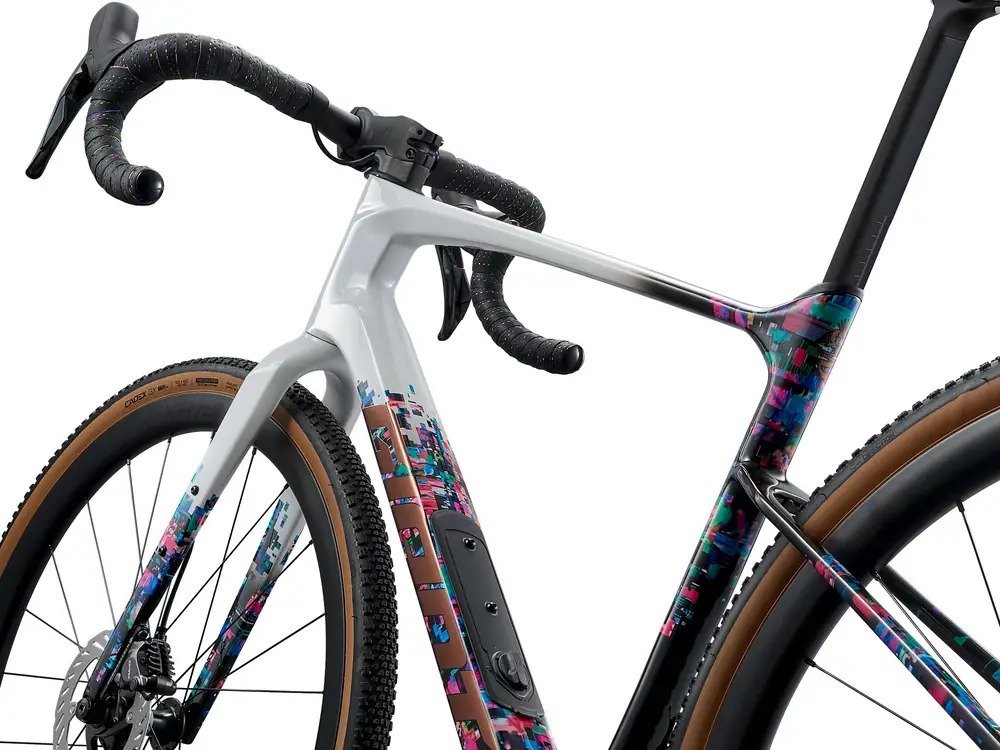 2026 Giant Revolt Advanced 0 SE – Specs, Comparisons, Reviews – 99 Spokes