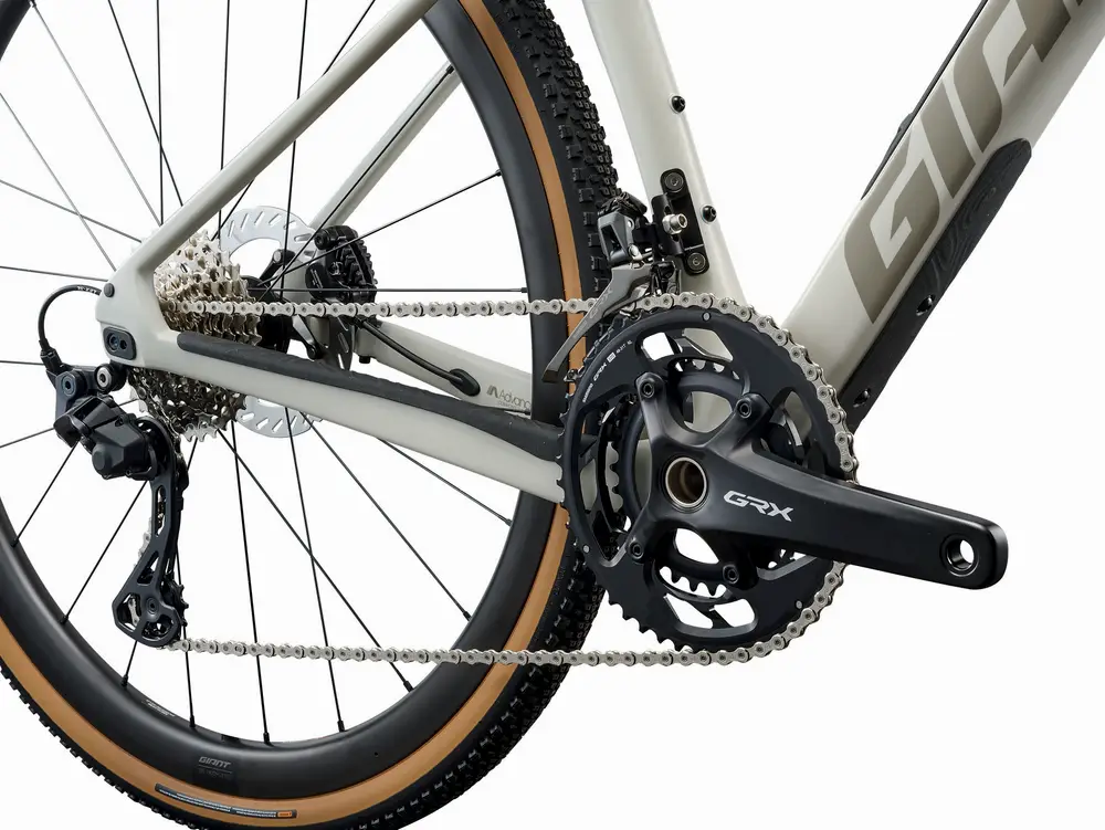 2026 Giant Revolt Advanced 0 – Specs, Comparisons, Reviews – 99 Spokes