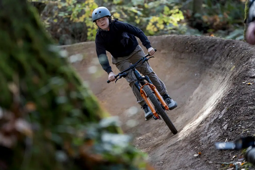2026 Giant STP 24 – Specs, Comparisons, Reviews – 99 Spokes