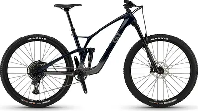 Compare: 2024 Polygon Siskiu T9 vs GT Sensor ST Carbon Pro – 99 Spokes