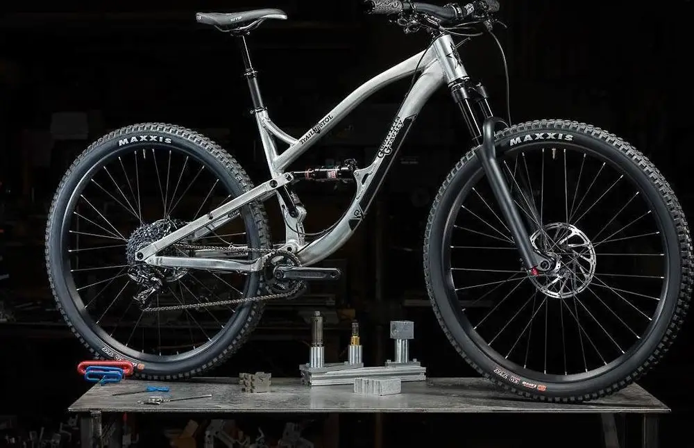 2018 Guerrilla Gravity Trail Pistol Ride 2 – Specs, Comparisons ...